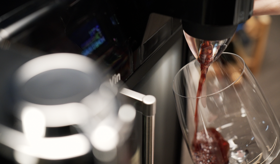 Maitre de Vin® | Smart Multi-function Wine Cooler and Dispenser